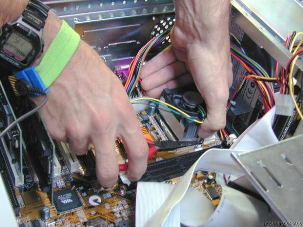 Instalación y configuración de Hardware y Software Servicio Técnico