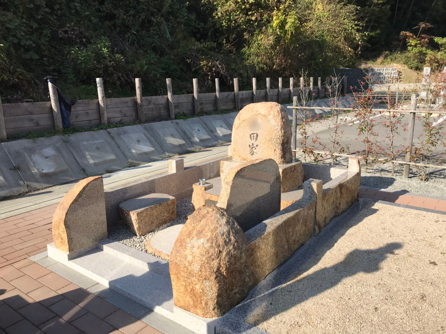 世界に一つの万成石の自然墓 岡山産万成石 まんなりいし 採掘元 有 武田石材
