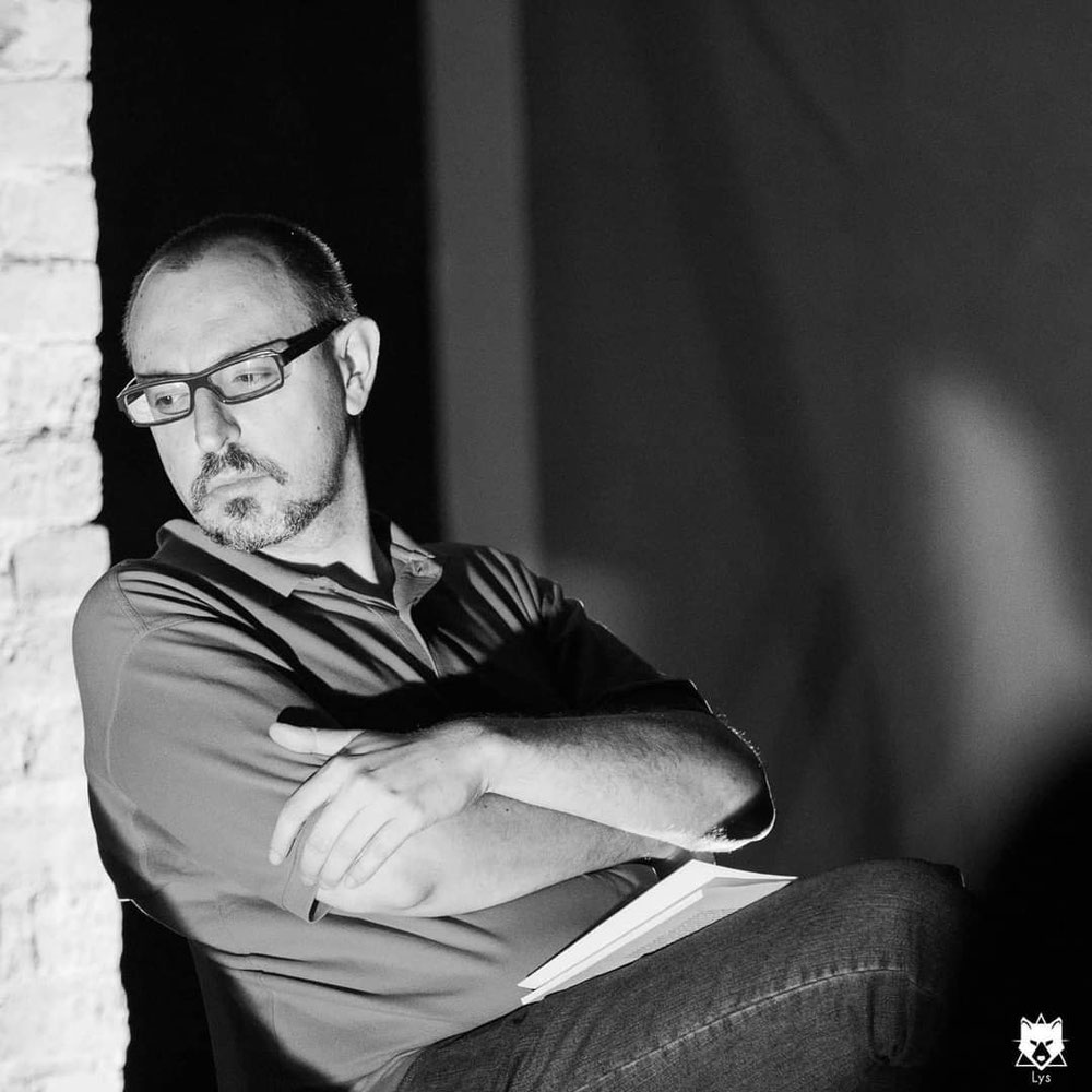 Recensione di Luca Ariano su Emanuela Rizzo - Benvenuti su futuropoesia!