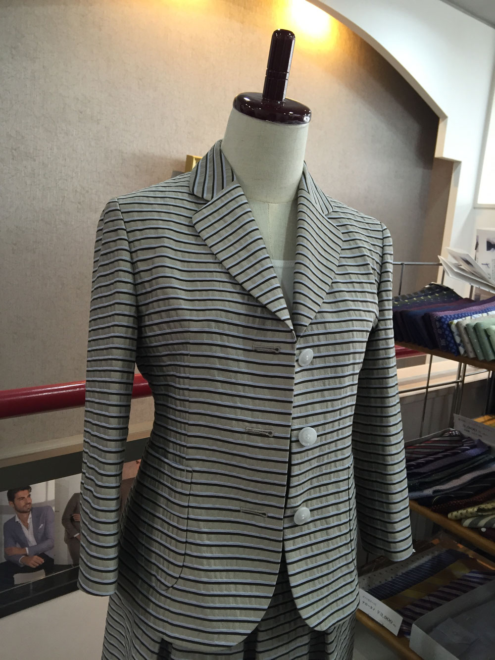 プリーツスカートのスーツ - 京都の老舗オーダースーツ重太郎