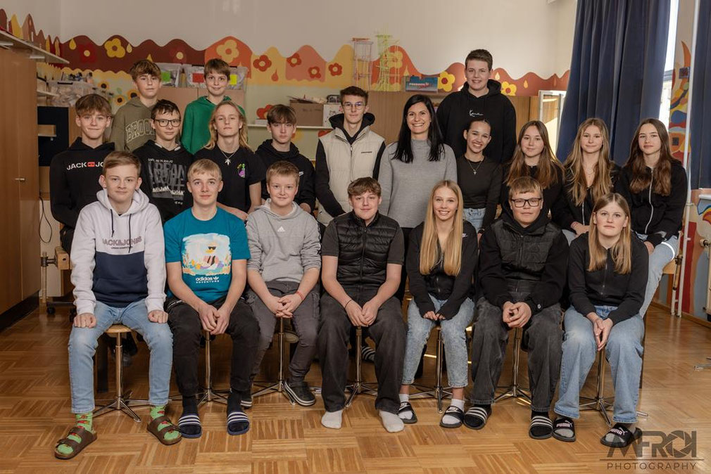 1a-Klasse - Mittelschule Langenwang mit alpinem Skirennlauf