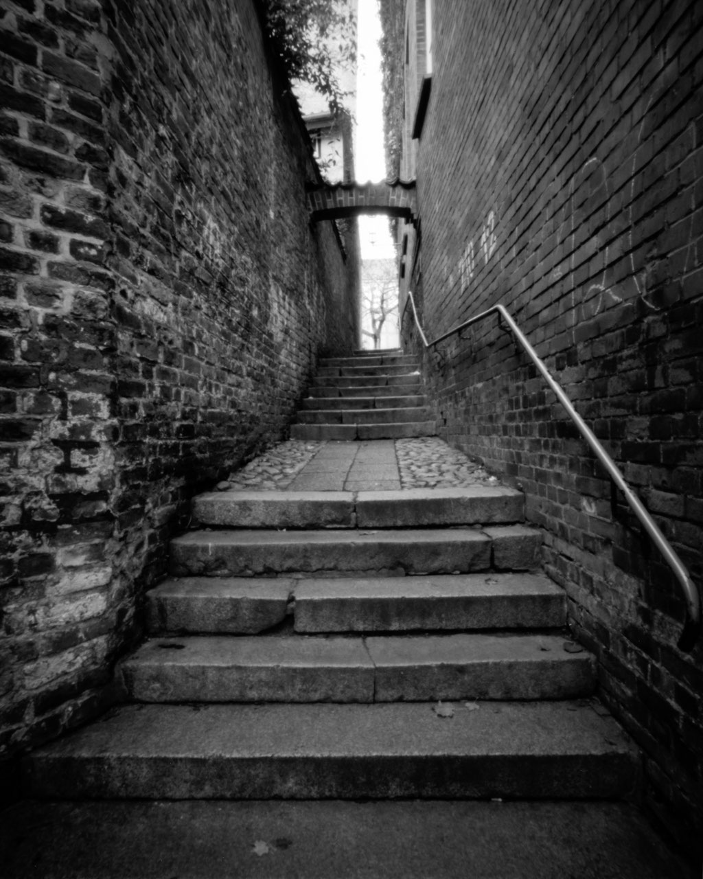 4x5 pinhole photography with a HARMAN TiTAN - FollowTheGrain.de