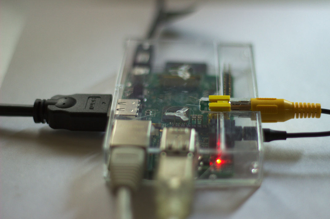 New case (and economic) for my Raspberry PI - GNU/Linux e software open ... New case (and economic) for my Raspberry PI - GNU/Linux e software open ...