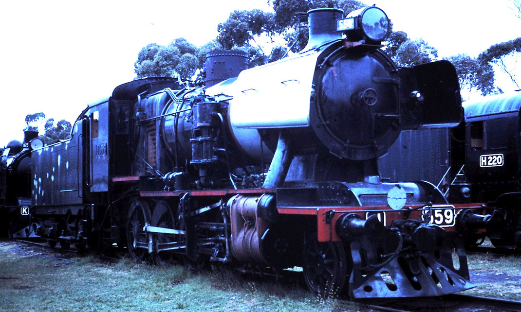 Section B - Victoria - worldtour1975-6