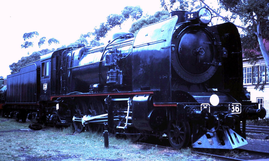 Section B - Victoria - worldtour1975-6