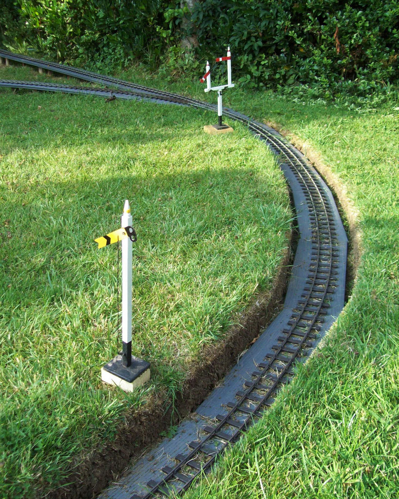 Section 3 - Towcester Garden Railway - sm32gardenrailways