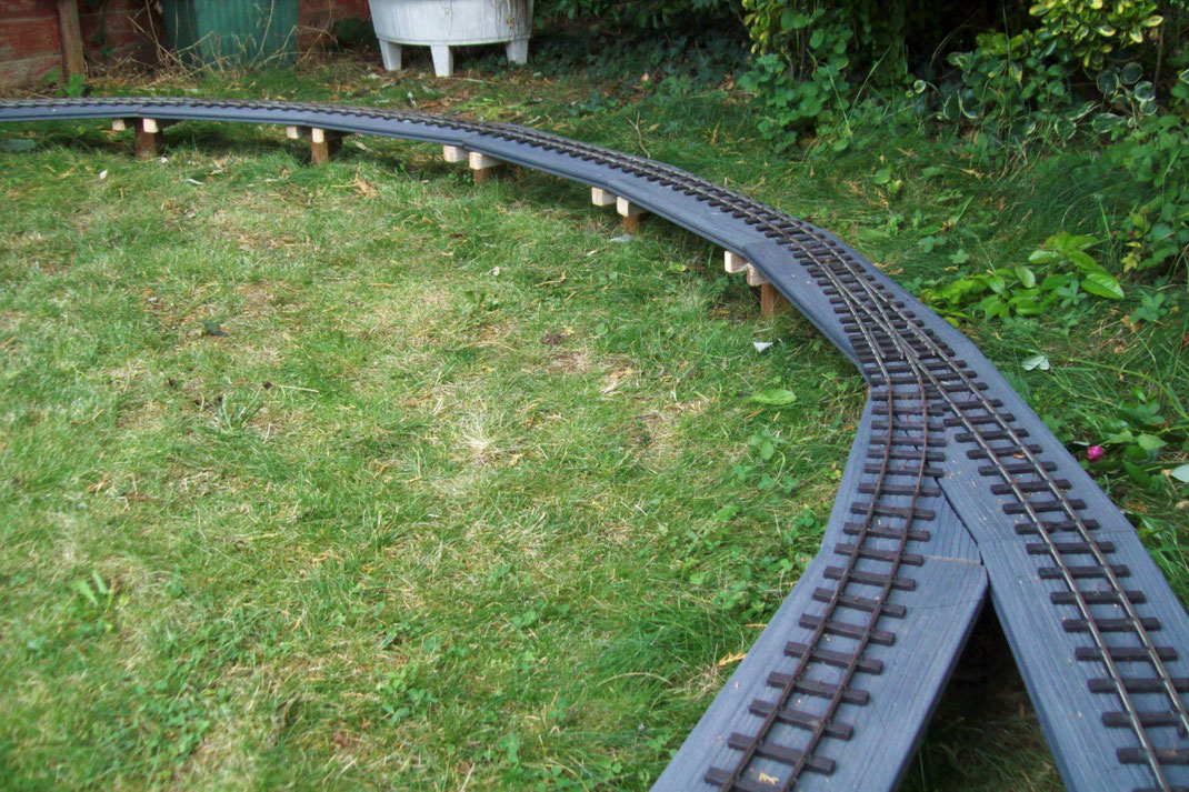 Section 3 - Towcester Garden Railway - sm32gardenrailways