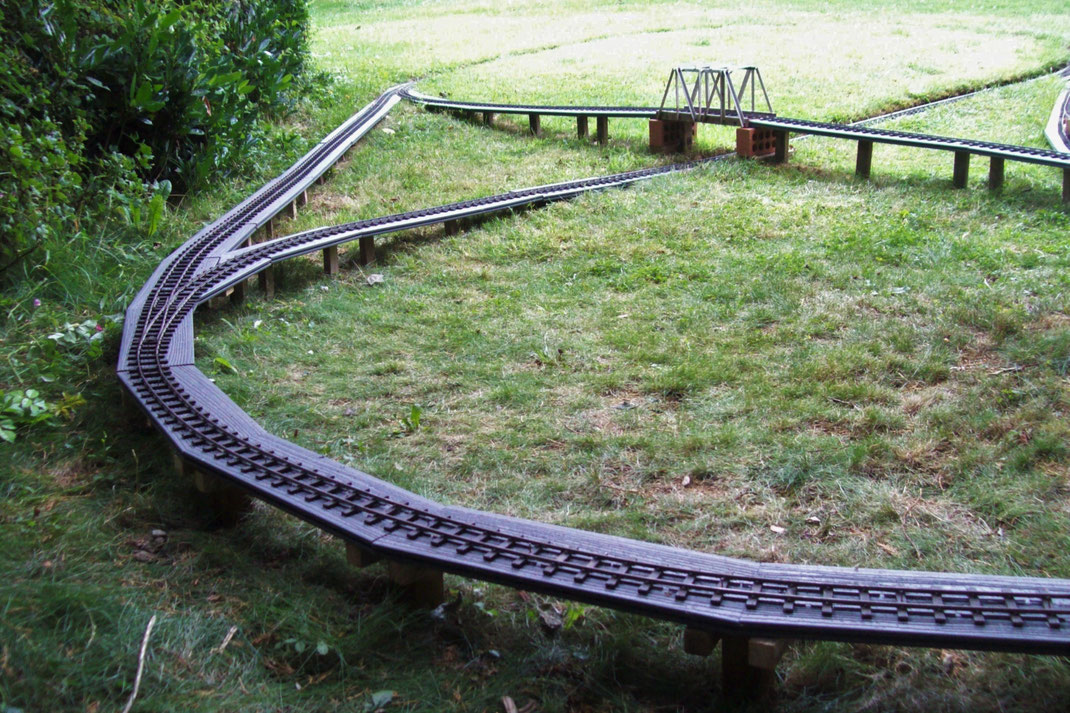 Section 3 - Towcester Garden Railway - sm32gardenrailways