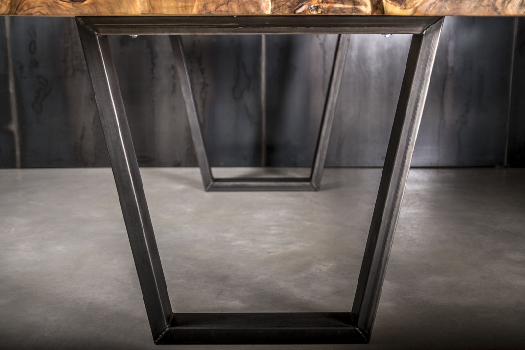 Design-Tischgestell auf Maß - MÖBELLOFT