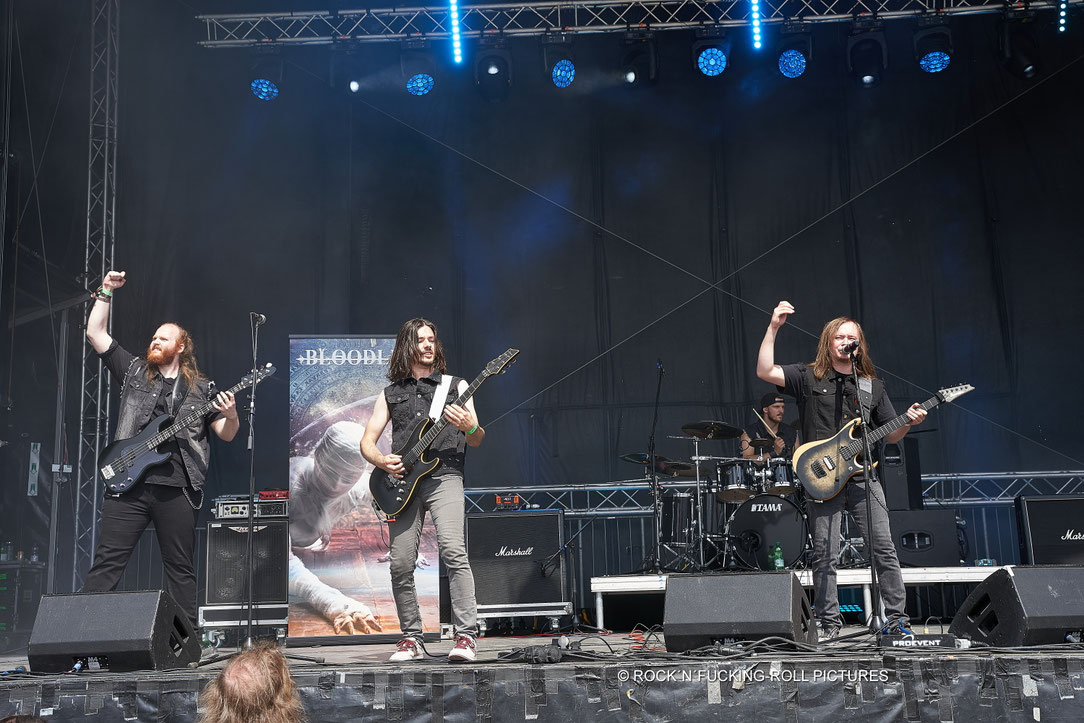 Bloodline - Metalband from Bavaria - Bloodline-Band Webseite!