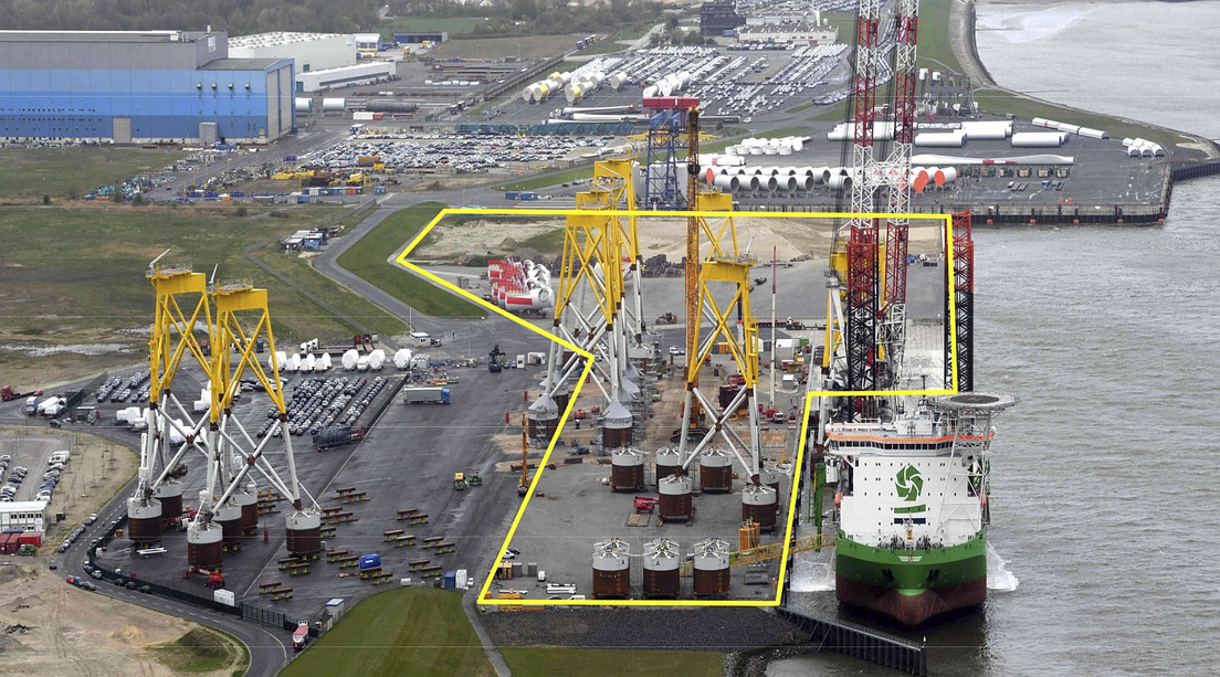 Terminals and berths - The German Offshore-Industry-Centre Cuxhaven