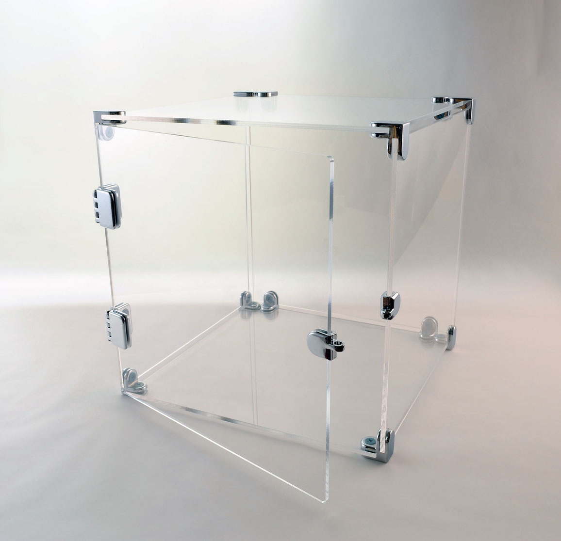 Acrylic DIY display - Acrylic display design production Singapore