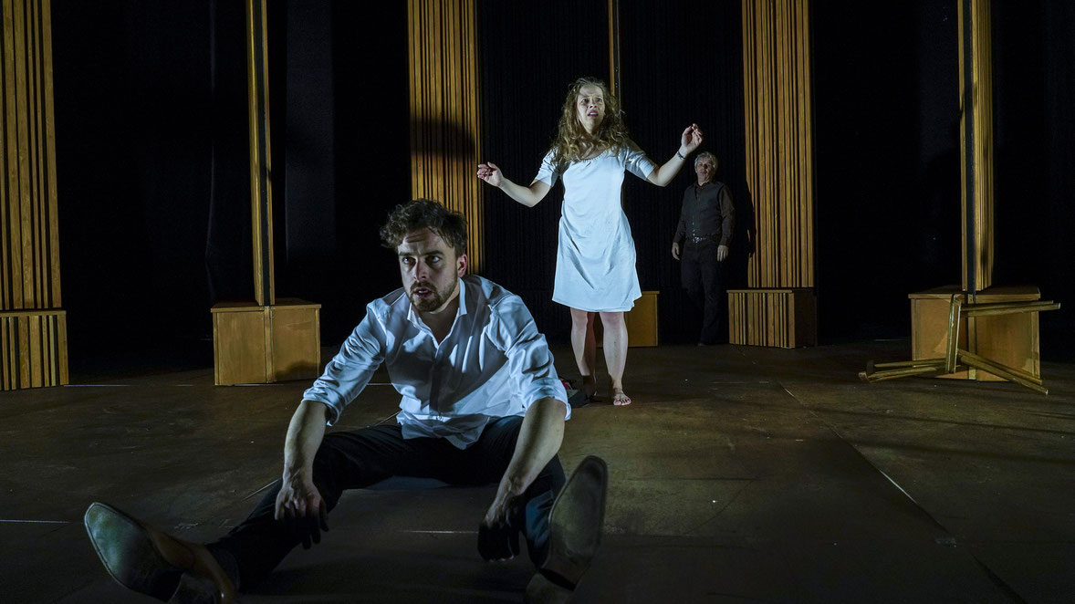 Zwei Seelen wohnen ach in meiner Brust - charlottestheaterpassions ...