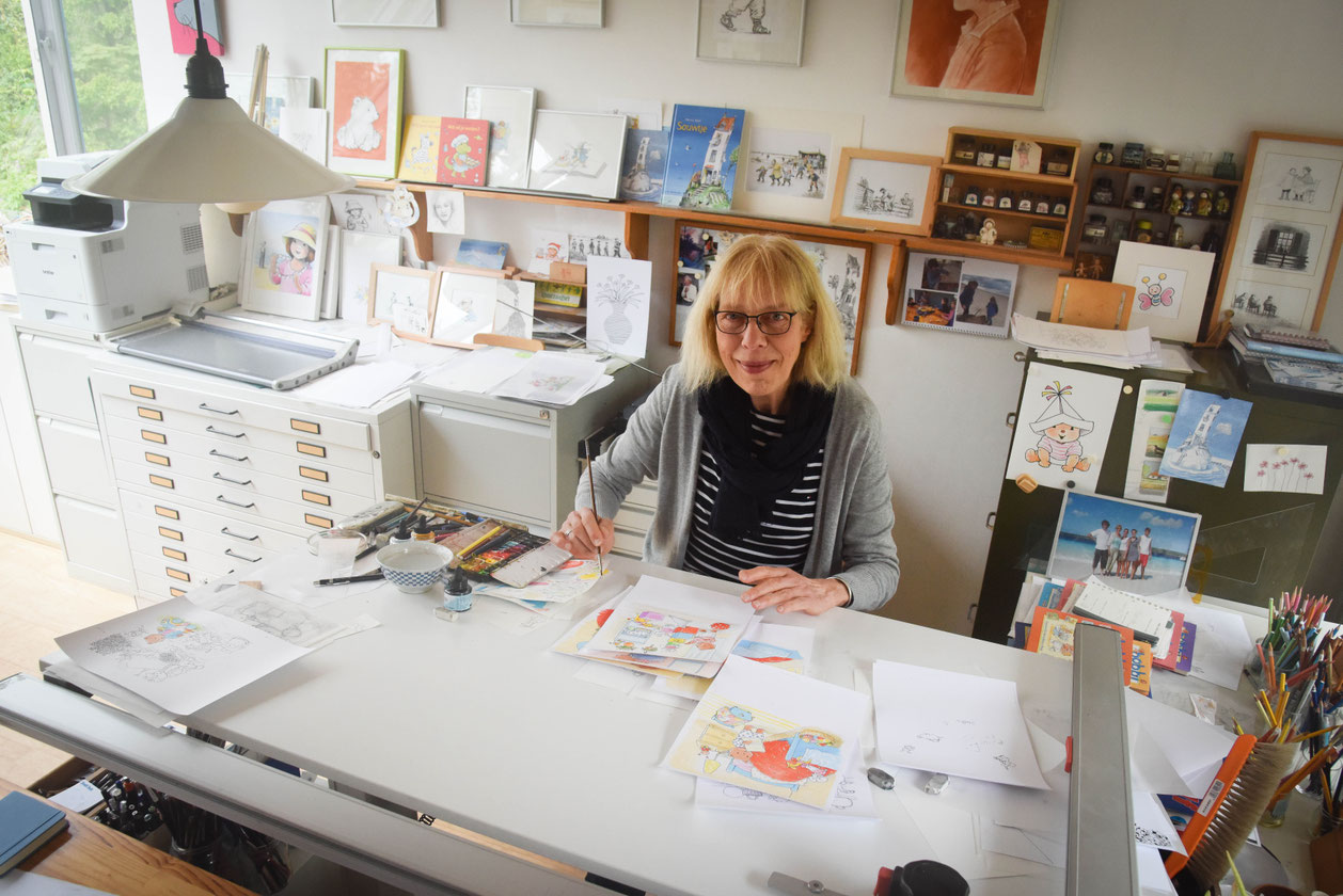 'wereldwijd meer dan 3 miljoen Bobbi-boeken verkocht' - De website van ...