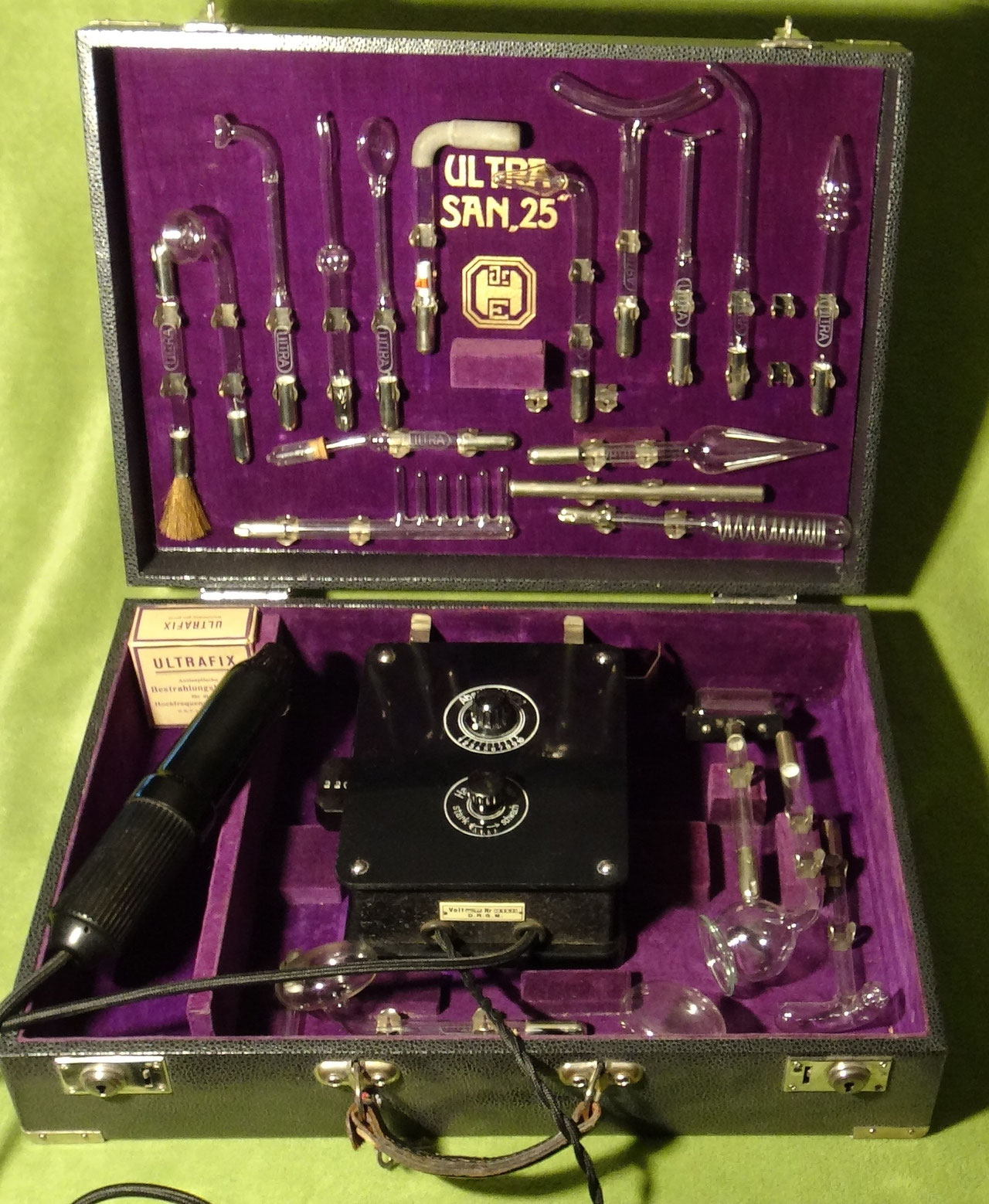 Nikola Tesla - Lakhovsky Multiwellen Oszillator Geräte und ...