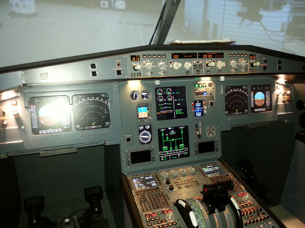 Main Instrument Panel - Airbus A320 Cockpit