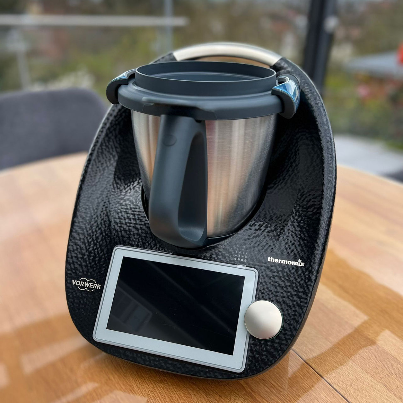 Thermomix® Sparkling Black - 140 year Limited Edition - Thermomix TM7 ...