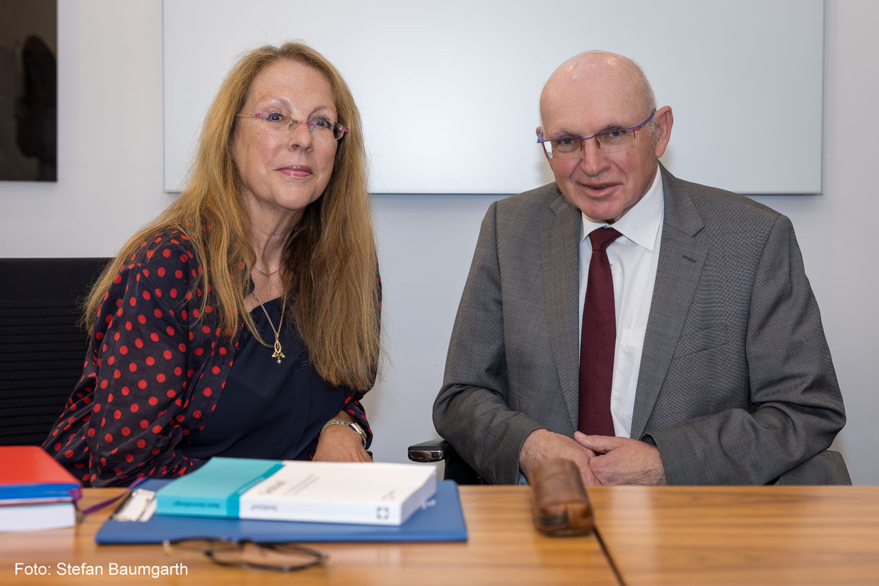 Prof. Dr. Ulrich Rommelfanger im Gespräch mit Barbara Schmid (DIAKA ...