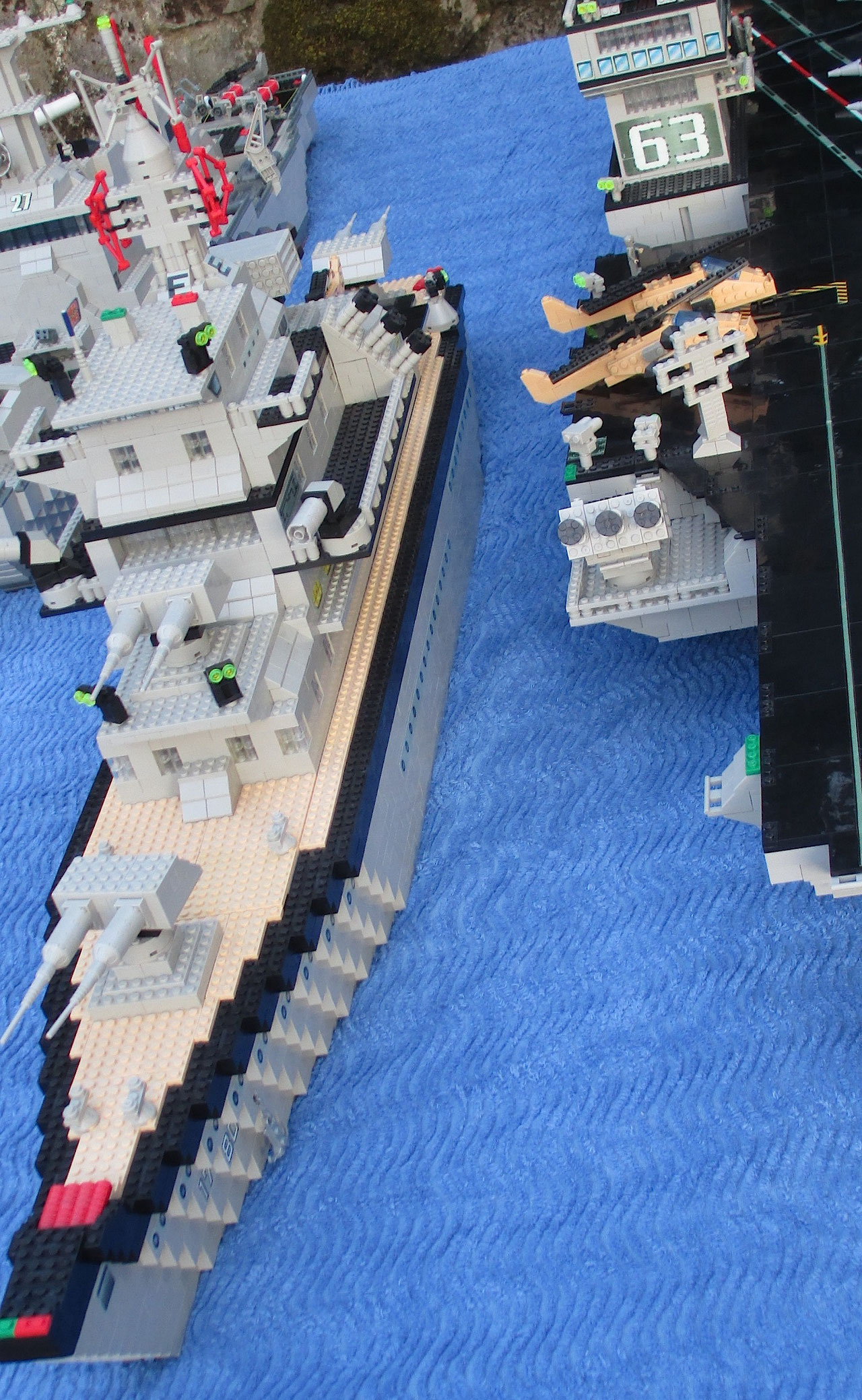 Double Battleship - Aircraft Carrier Building Bricks World