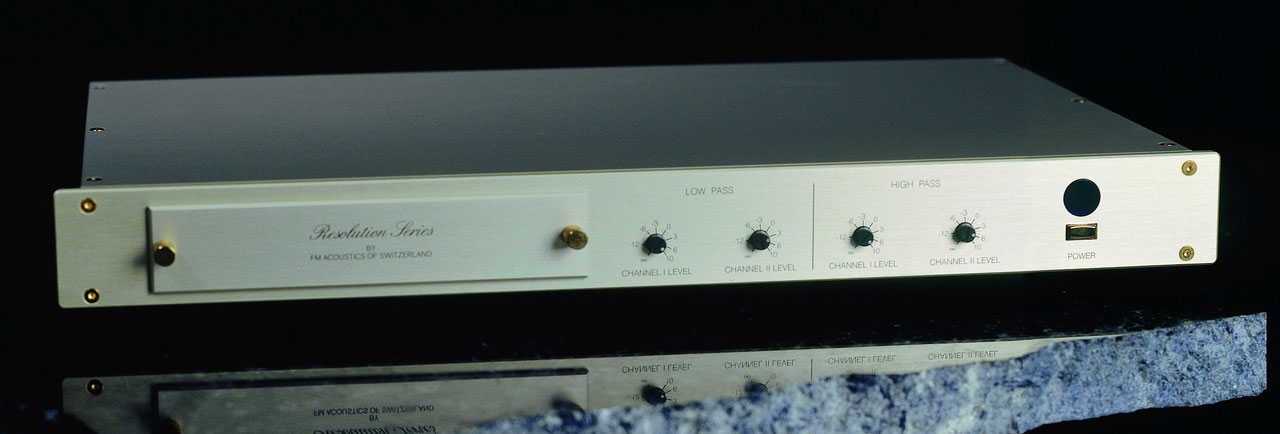 FM 330 Linear-Phase electronic crossovers - FM ACOUSTICS LTD.