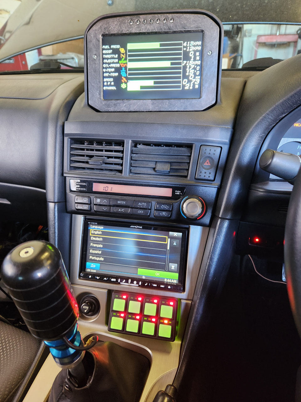 r32 skyline drift button