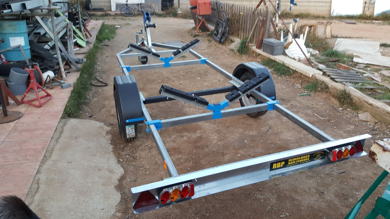 Remolque para kayak 920€ + IVA - Página web de remolques espana