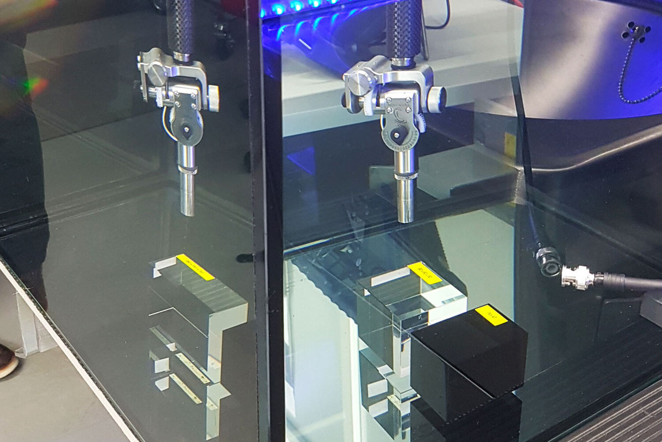 FFT-calibration center - HUENEFELD NDT