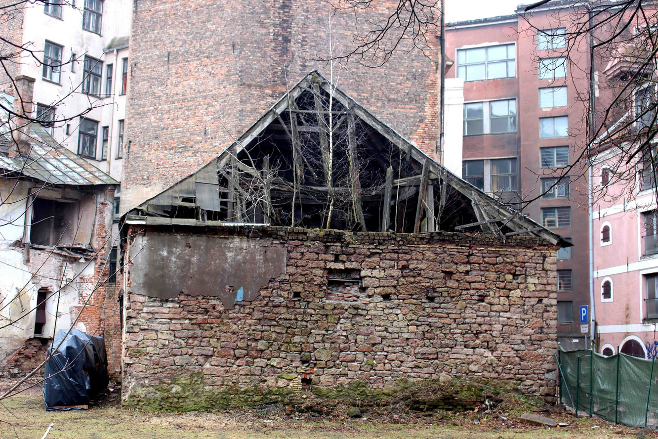 Riga haunted house walk - journeytodesign.com