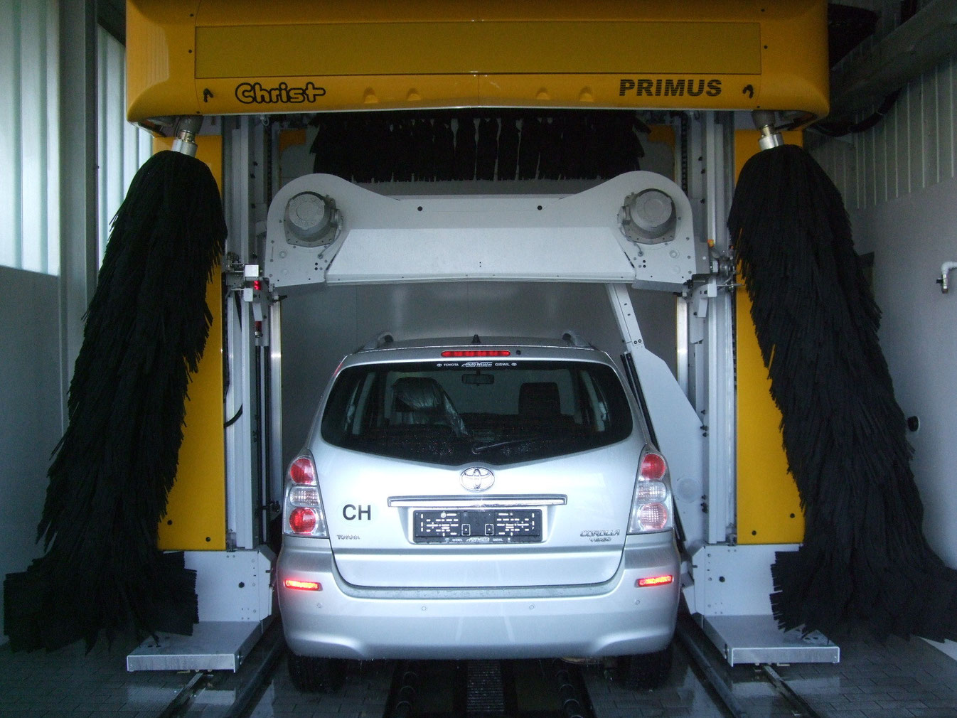 Waschanlage - Willkommen bei Auto Willi AG Giswil