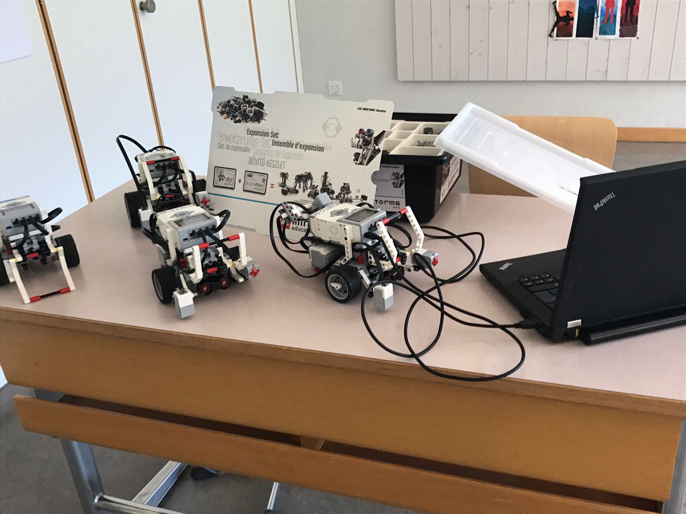 Spezialwoche an der Sekundarschule: Roboter programmieren - Schulen Menznau