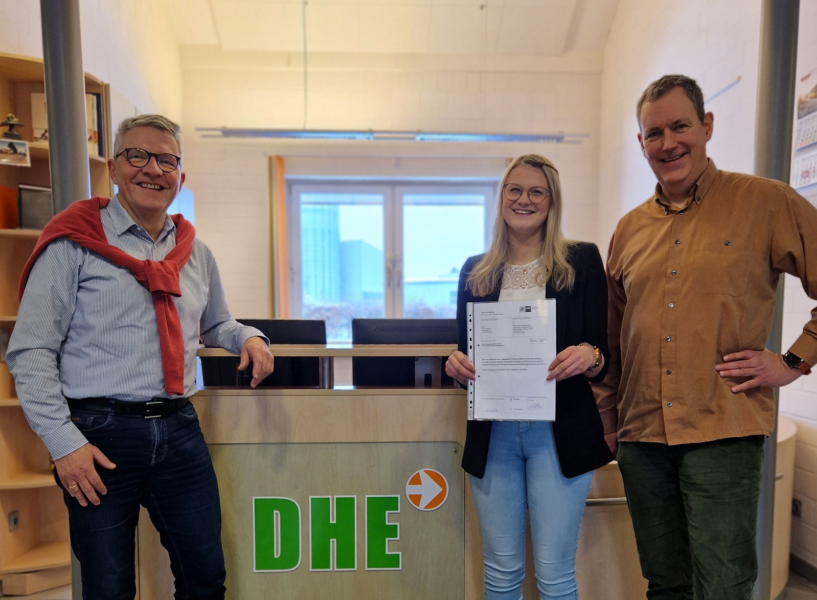 Wir gratulieren unserer Auszubildenden Jana Scherner zum erfolgreichen ...