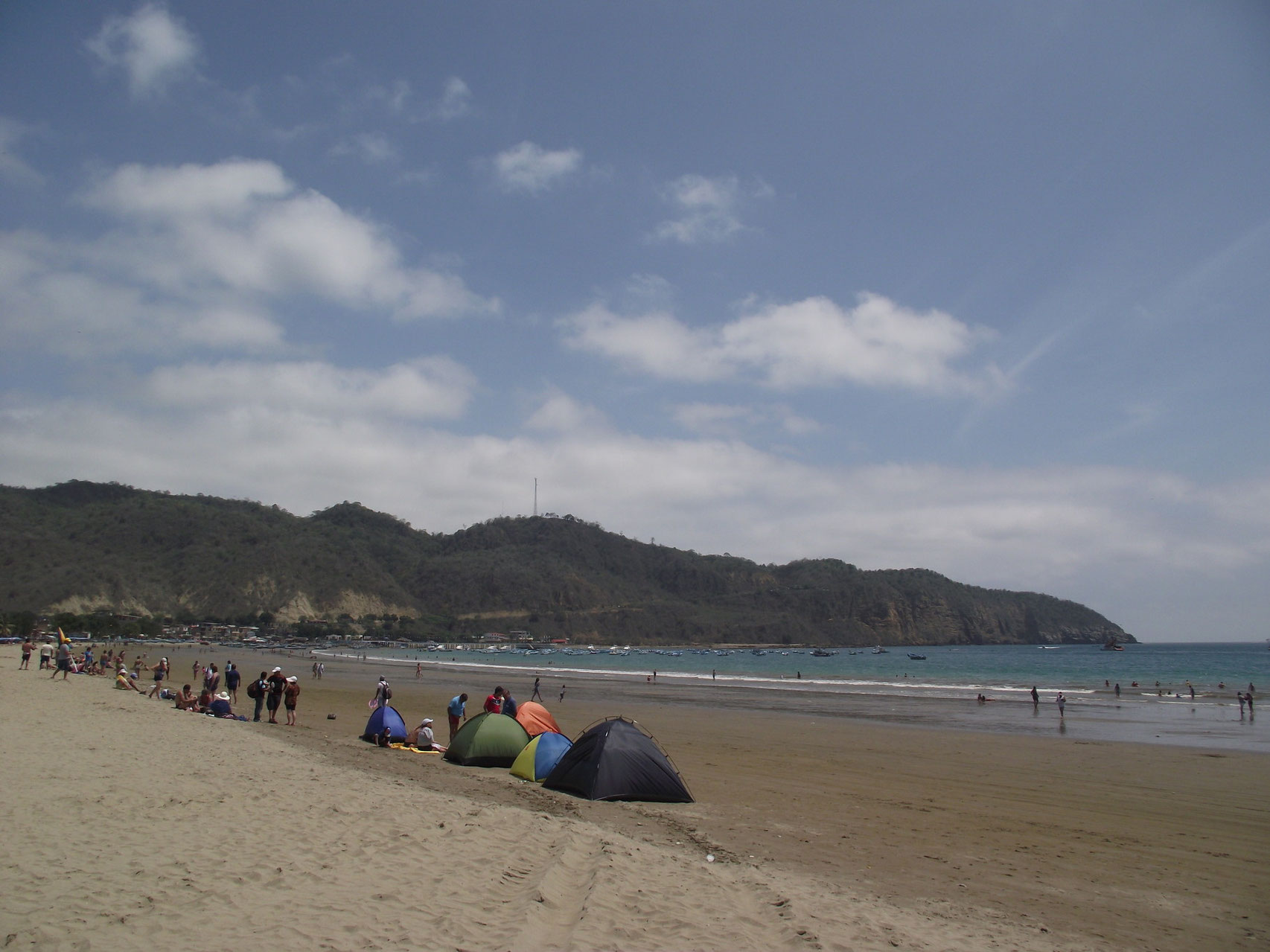 Hitchhiking the coast between Puerto Lopez and San Lorenzo, Ecuador ...