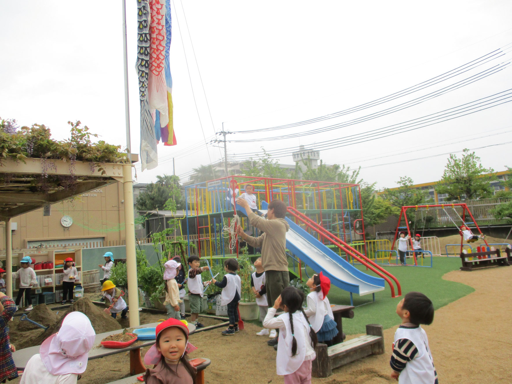 屋根より高い、こいのぼり♪ - fuzoku2020 ページ！