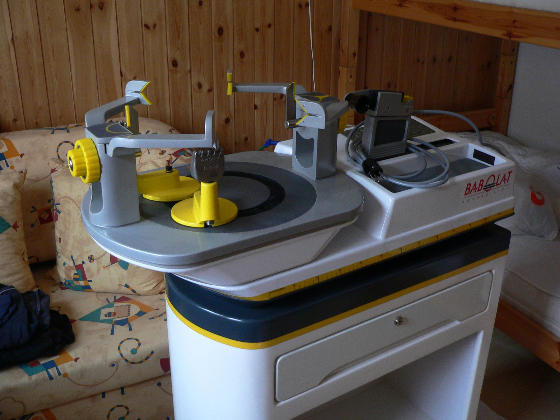 Ausstattung für Tennisbesaitungen in Karlsruhe - besaitungsservice ...