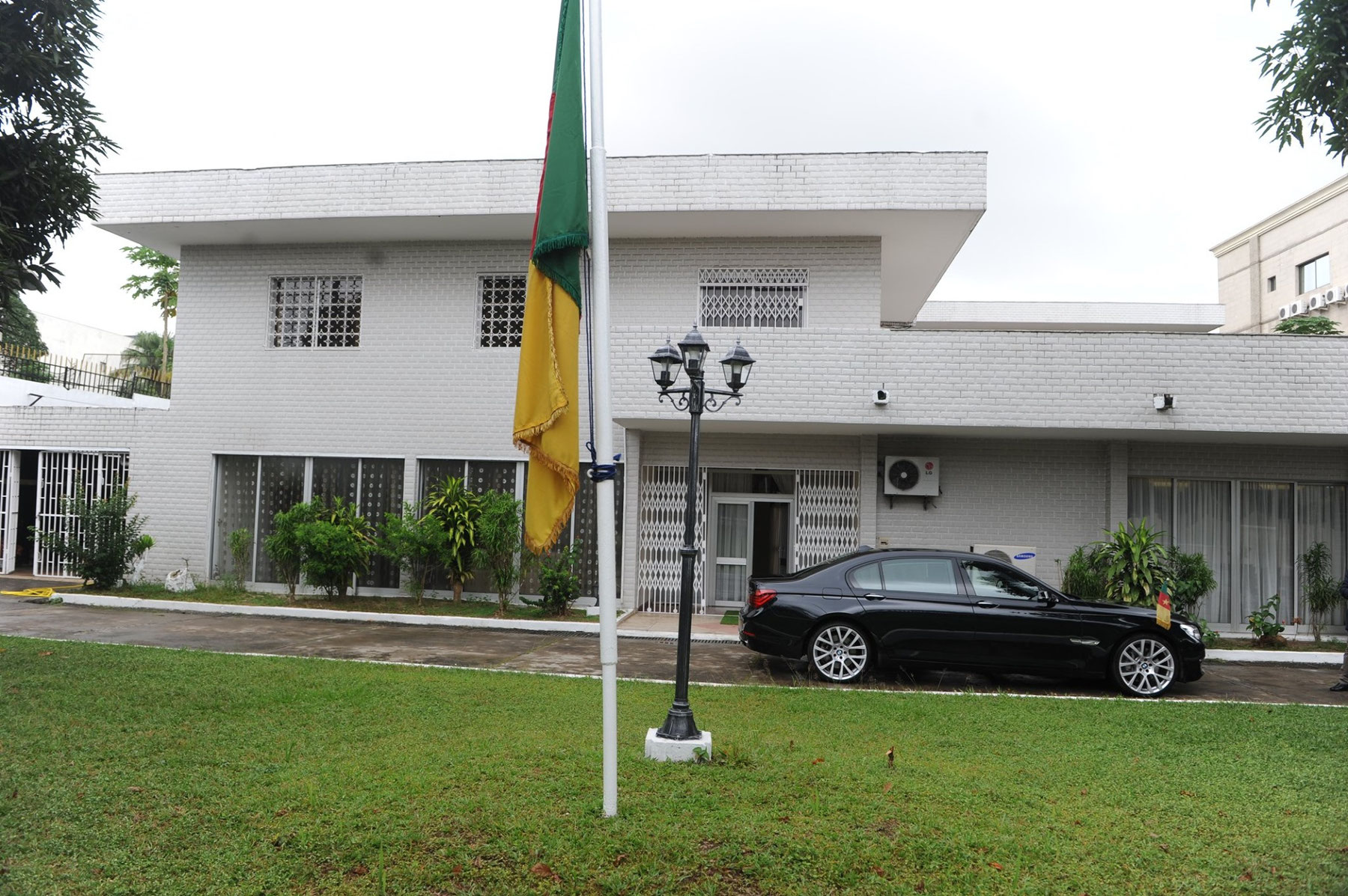 Ambassade du Gabon au Cameroun - Encyclopédie en ligne OSIDIMBEA-GABON