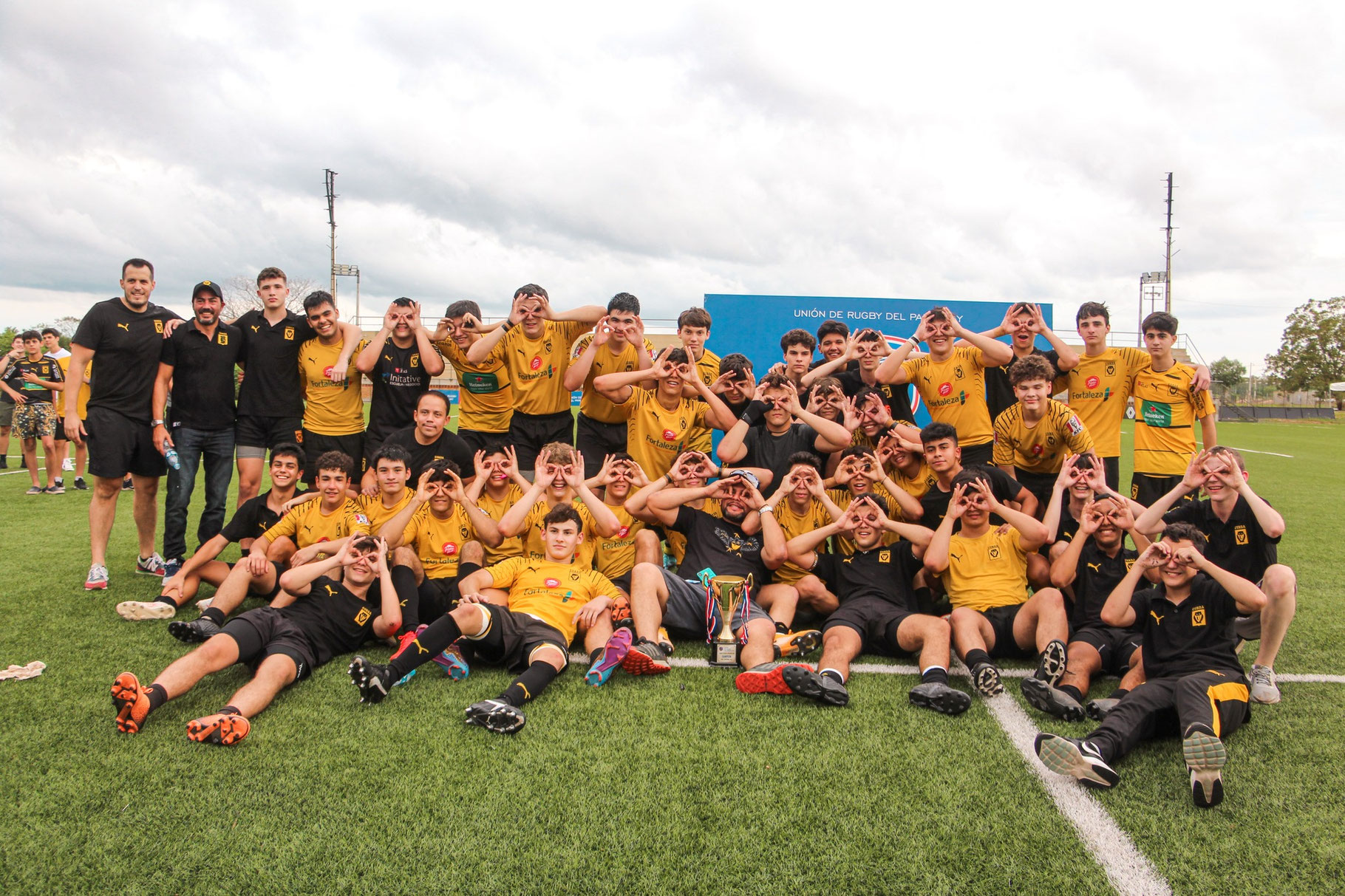 CURDA GANA EN 3 DIVISIONES - rugbyamistady valores