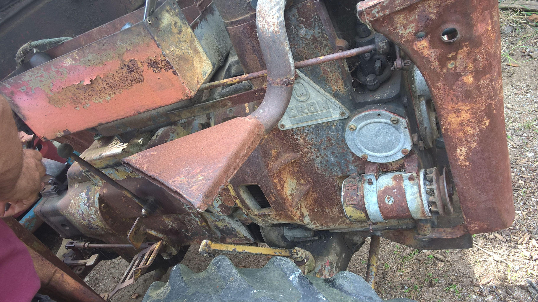 Tracteur Eron Meroni - Site de tracteurdevigne3