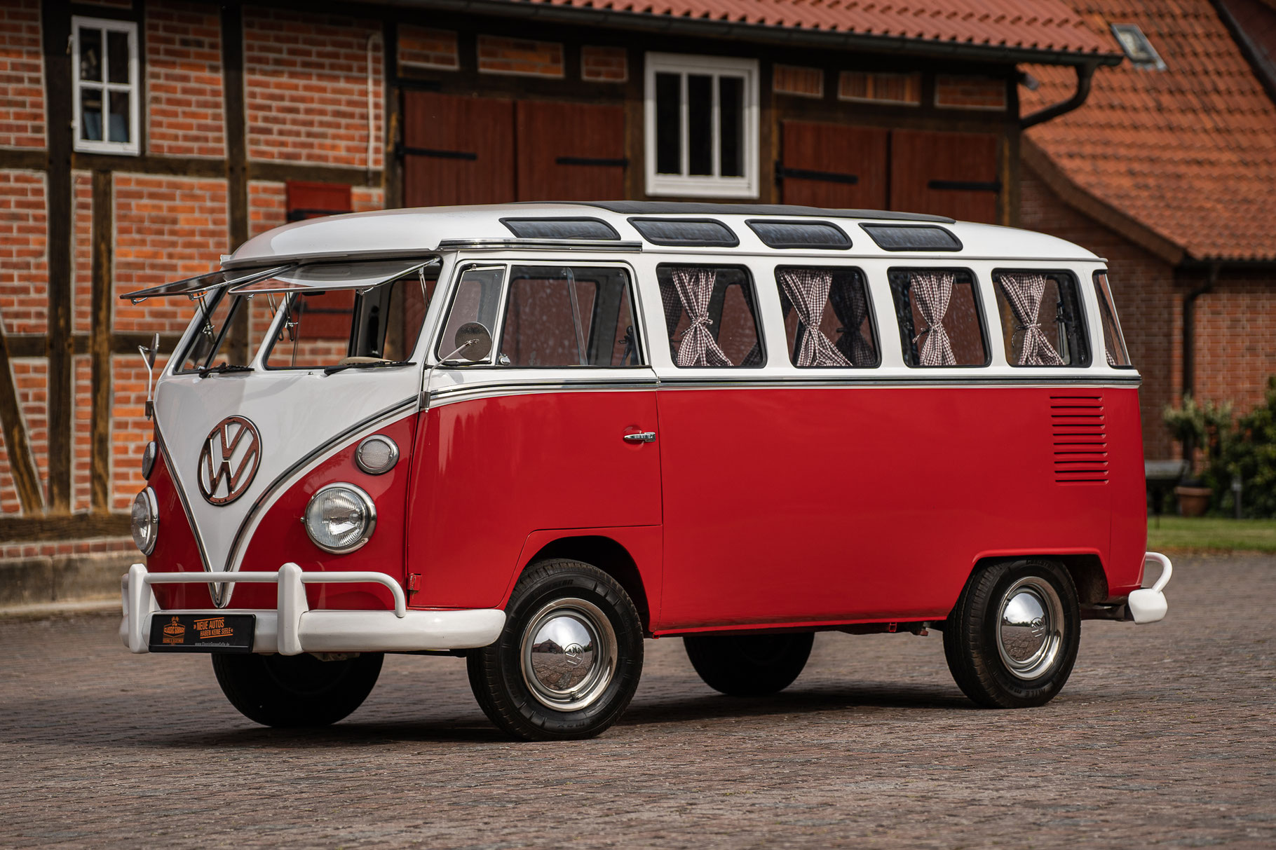 VW T1 Samba, Bj. 1966, mit Faltdach - ClassicGarageCelle.de