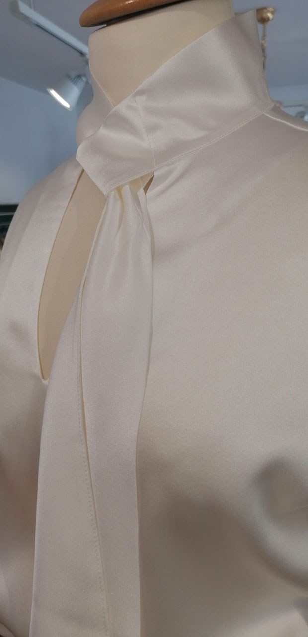 Wallmann, exklusive Blusen in Salzburg - TRACHT. heute, Qualität hat Tradition in Salzburg