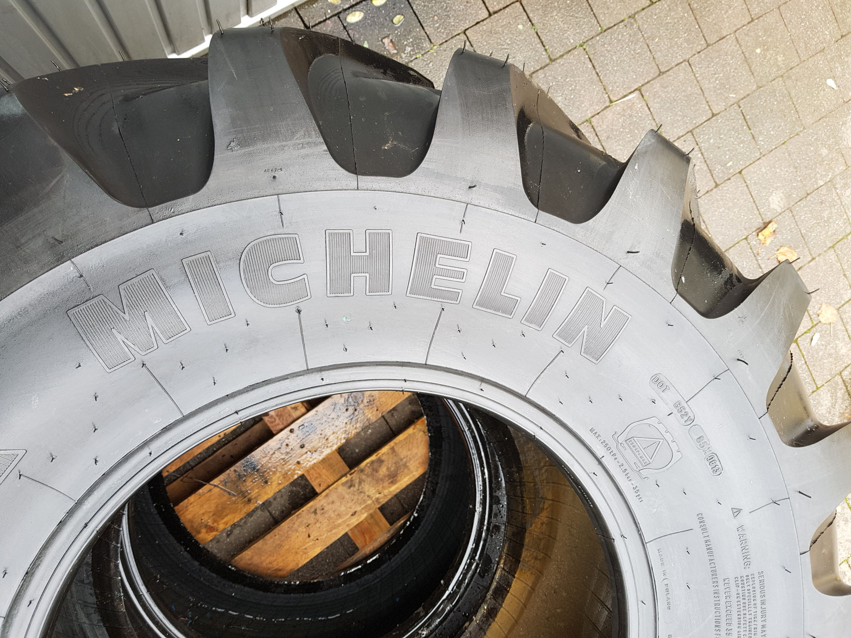 425/75R20 (425/75-20) - burhan1989baylans Webseite!