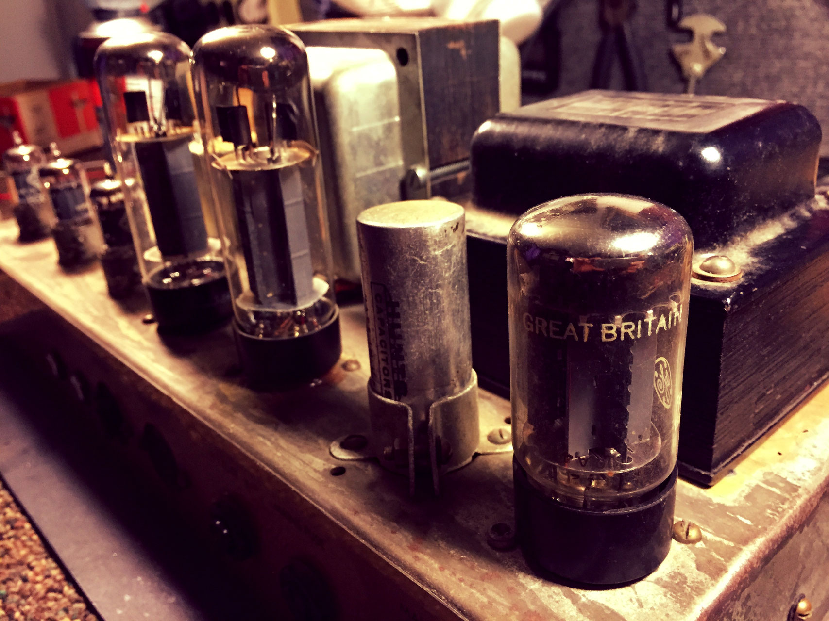 Vintage Tube Amp Repair and Restoration - Echoluxe Music Guitars Tube Amps