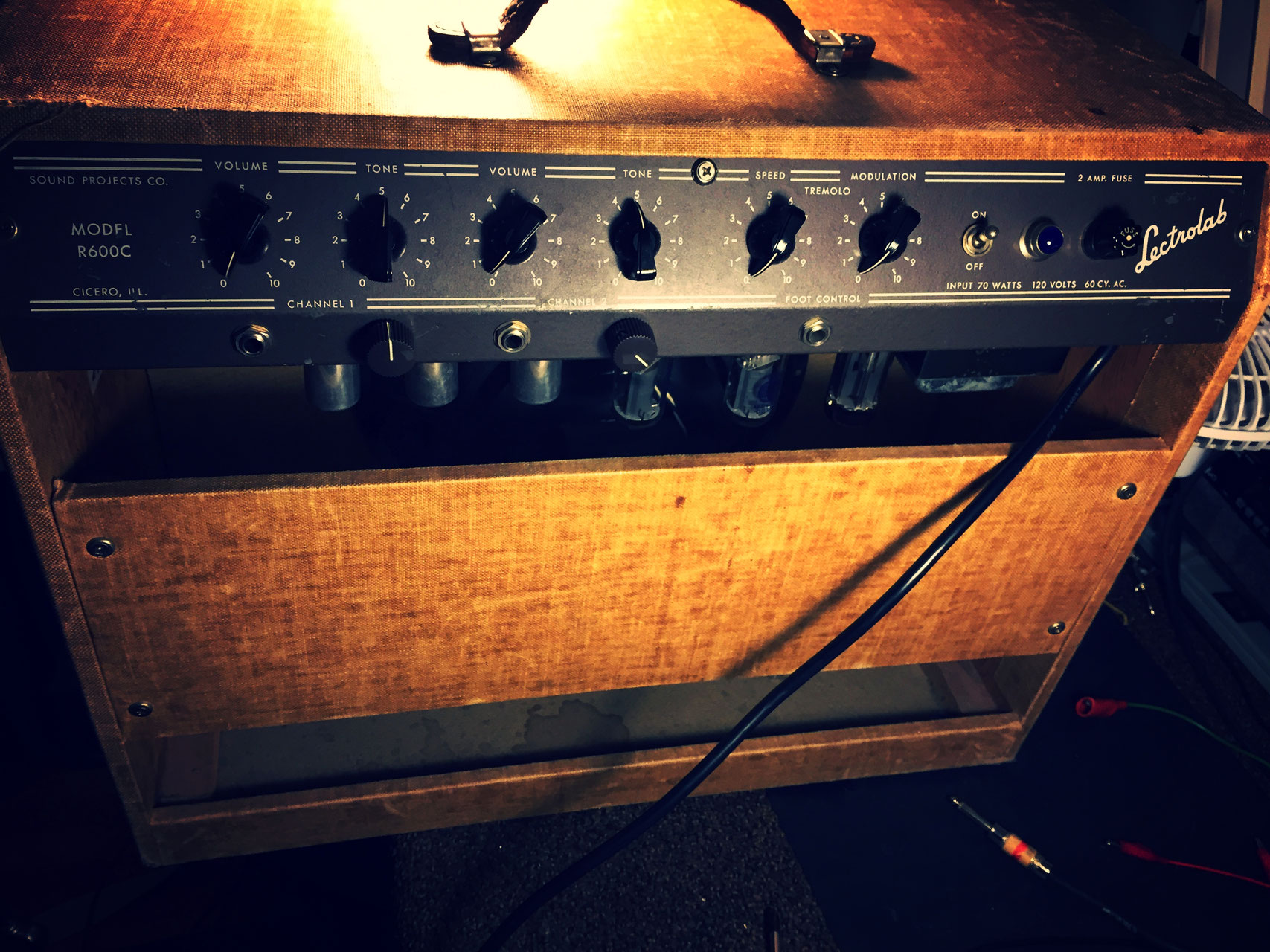 Vintage Tube Amp Repair and Restoration - Echoluxe Music Guitars Tube Amps