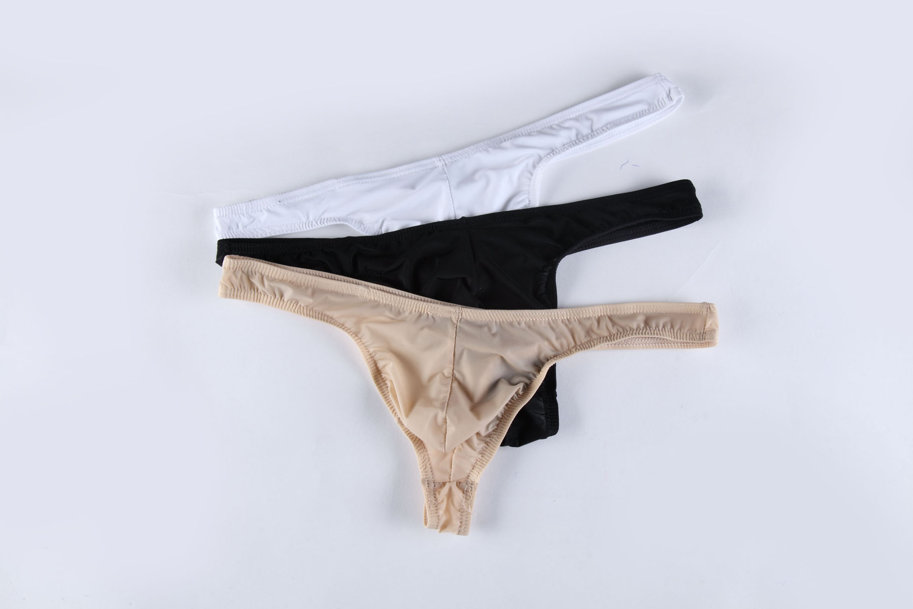 Stringkalsong Teddy Beige | Herrunderkläder på nätet för den självsäkra ...