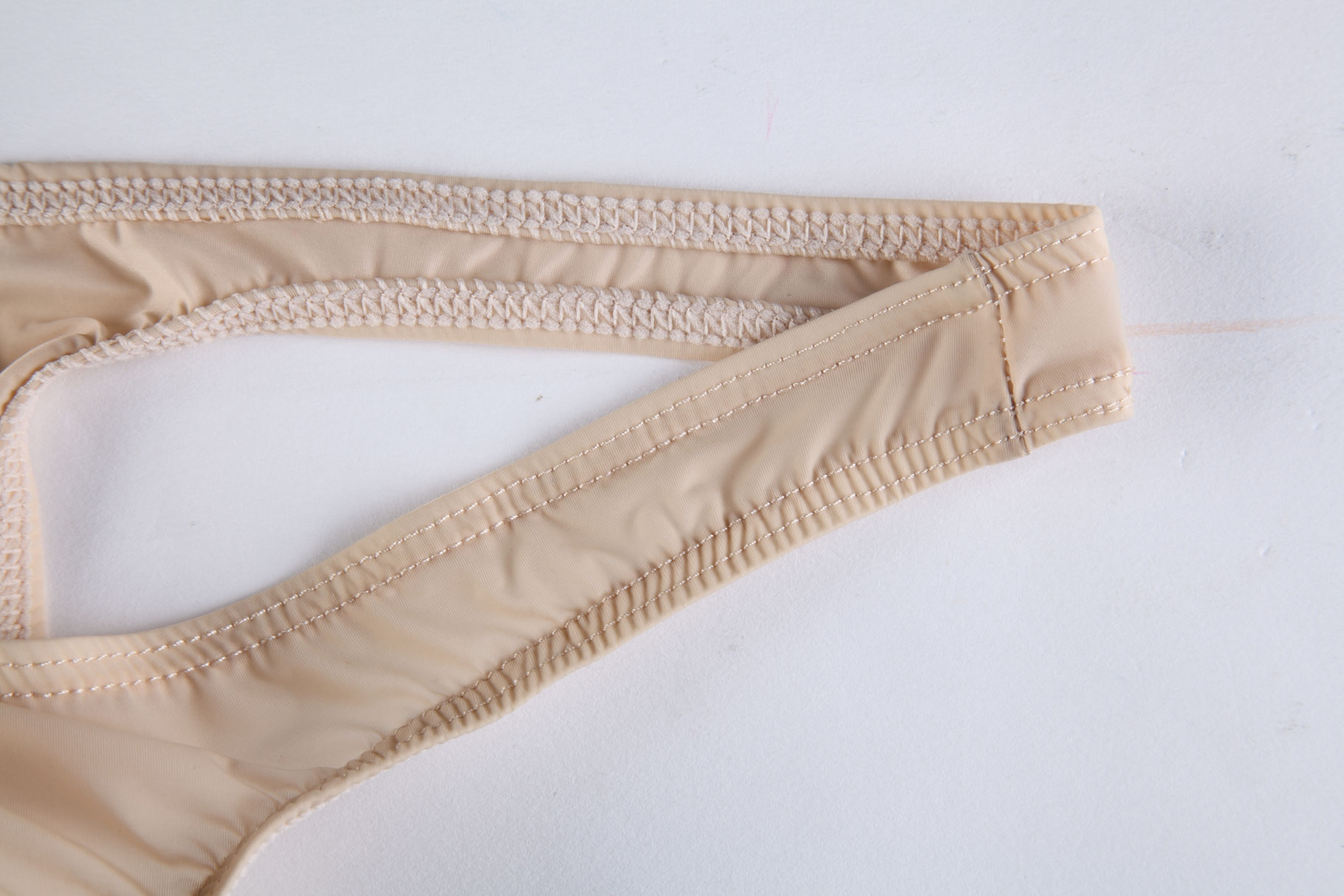 Stringkalsong Teddy Beige | Herrunderkläder på nätet för den självsäkra ...