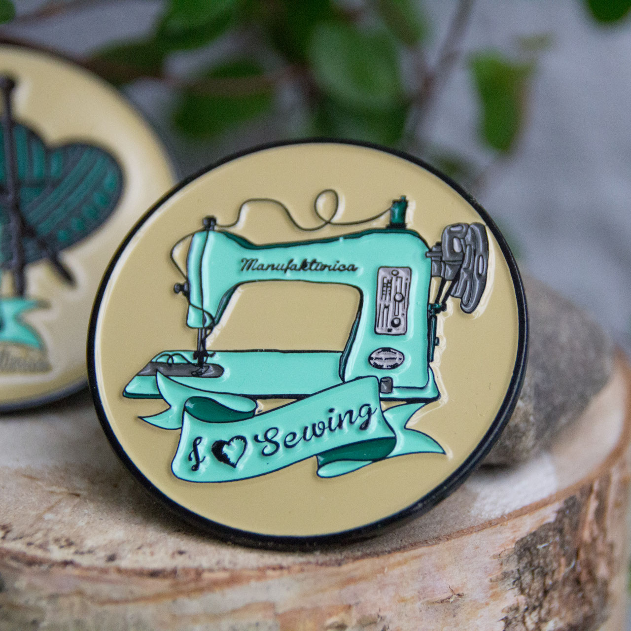 Pins/Anstecker - Manufakturica-Shop