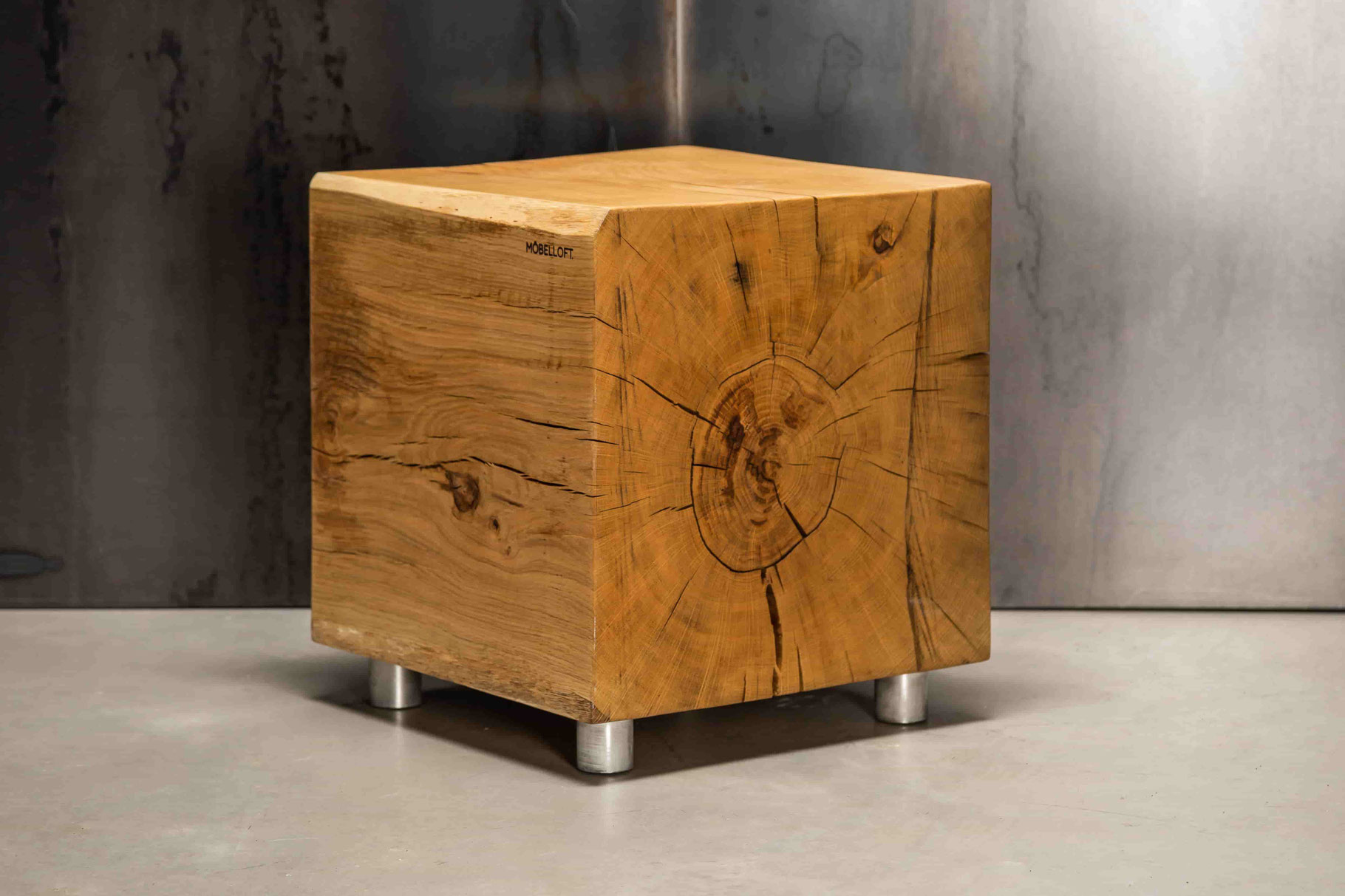 Massiver Holzblock aus Eichenbalken und Wildeiche in verschiedenen ...