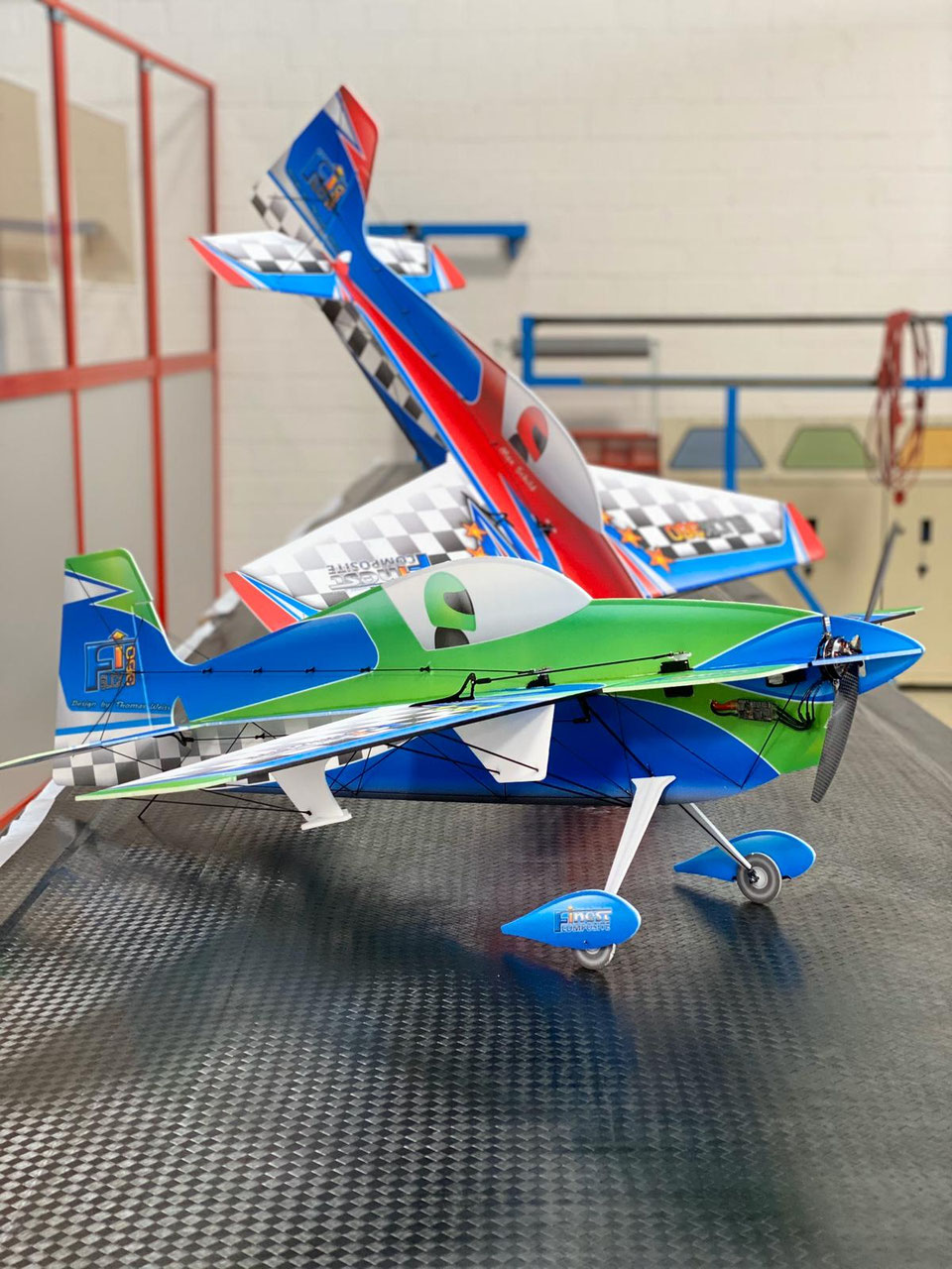 Slick 360 Indoor - Finest Composite