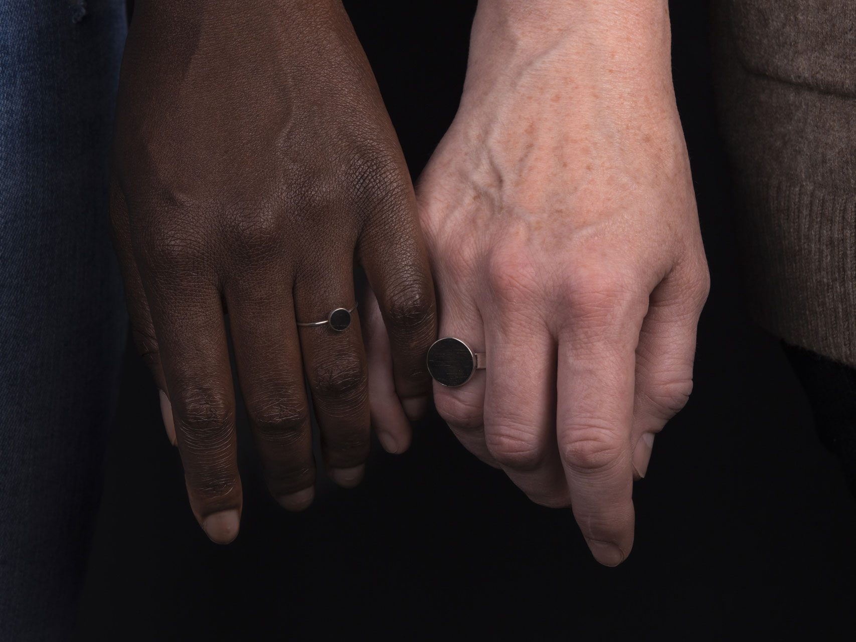 Holzring Ebenholz - Ringe aus Holz und Silber - Schmuck von Fräulein Poller