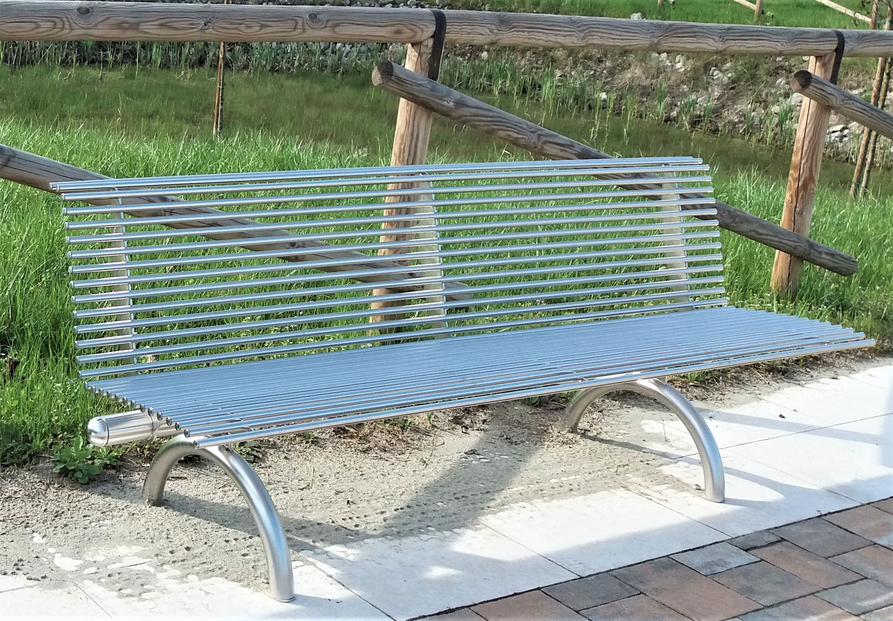 * Mobilier Urbain INOX - BP URBAIN