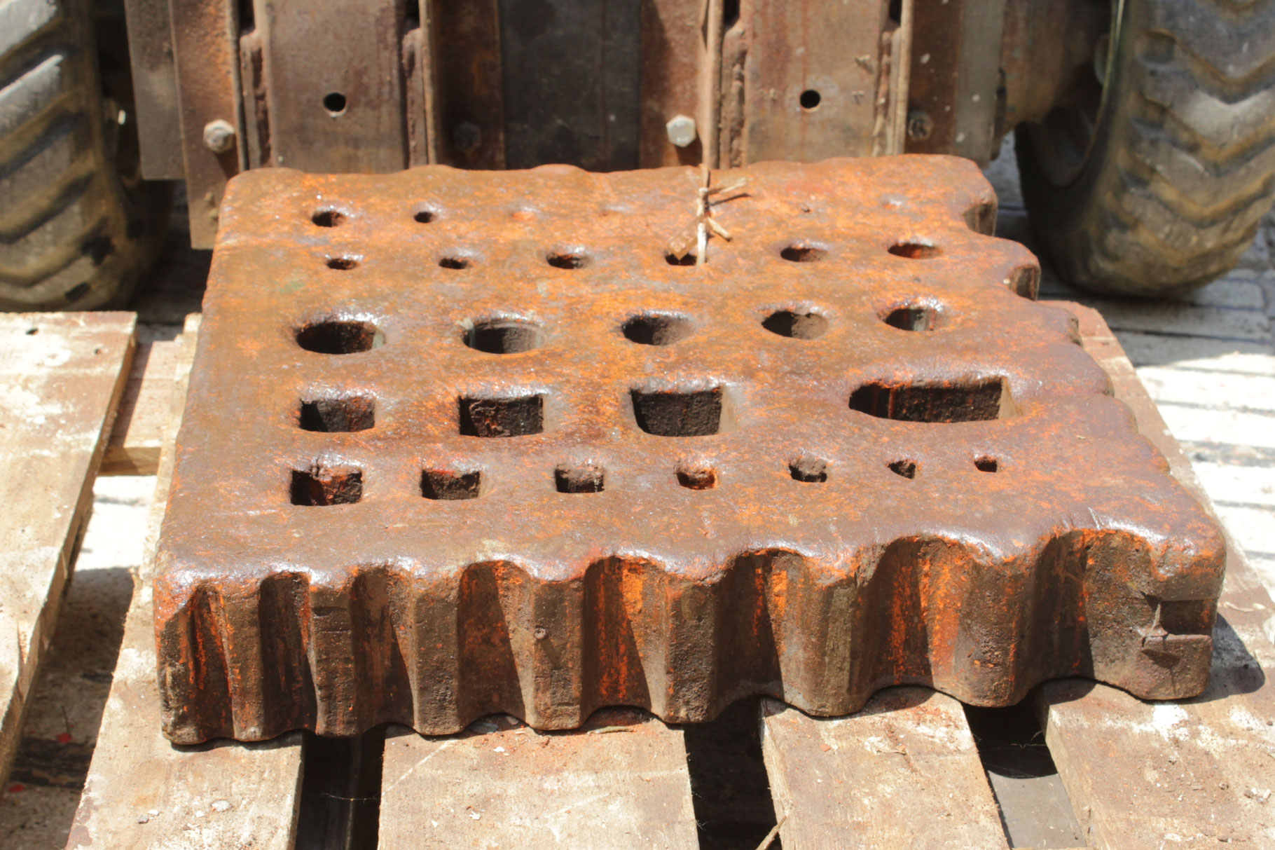 SWAGE BLOCKS - blacksmith anvils paradise by Emerald Koch